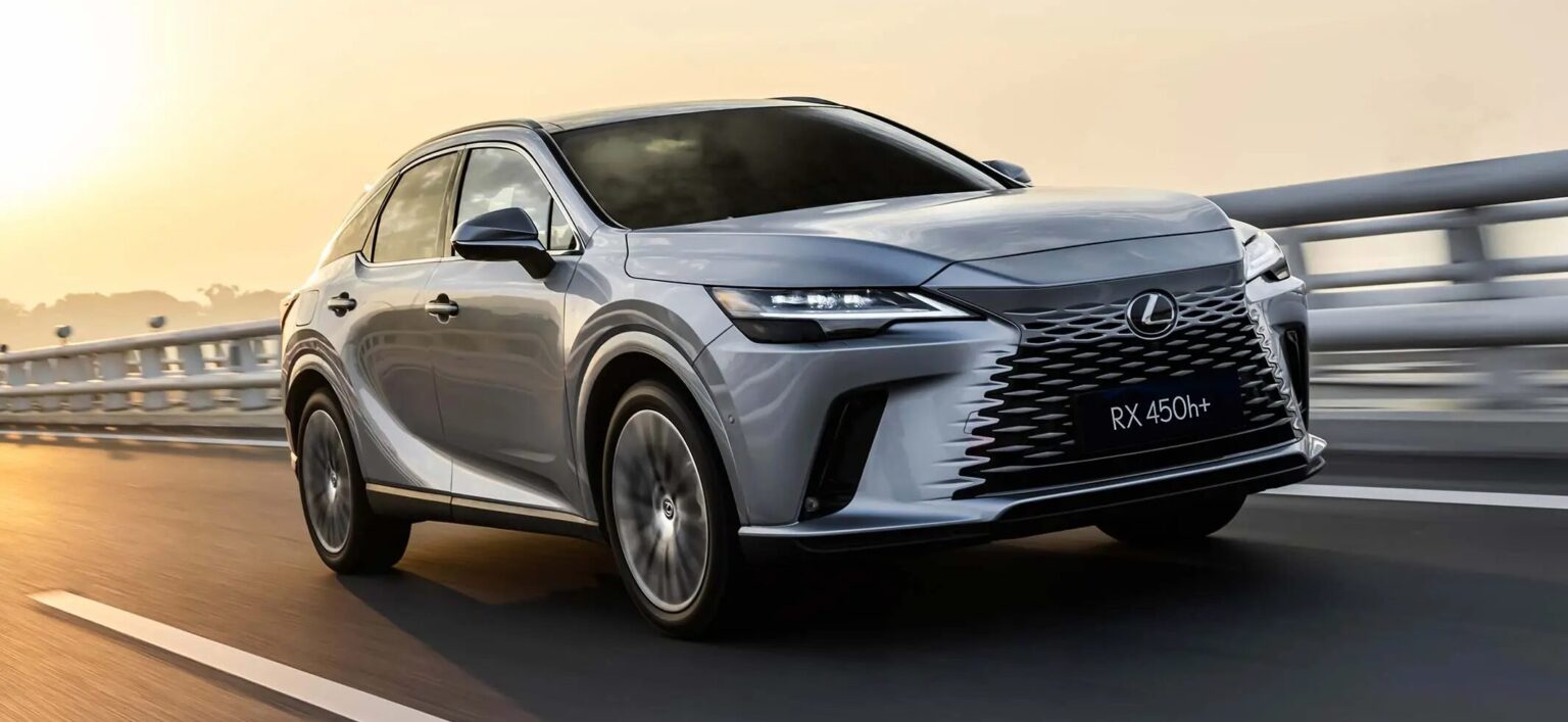 レクサス『RX』の全グレード、比較してみた！ | クルくら